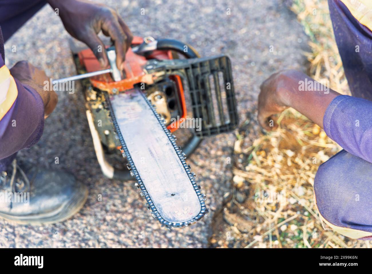 Men fixing a road hi-res stock photography and images - Alamy