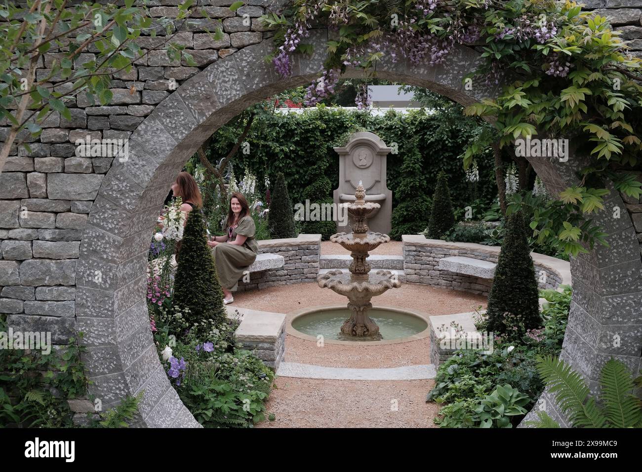 The Bridgerton Garden show garden by Holly Johnston in the background ...