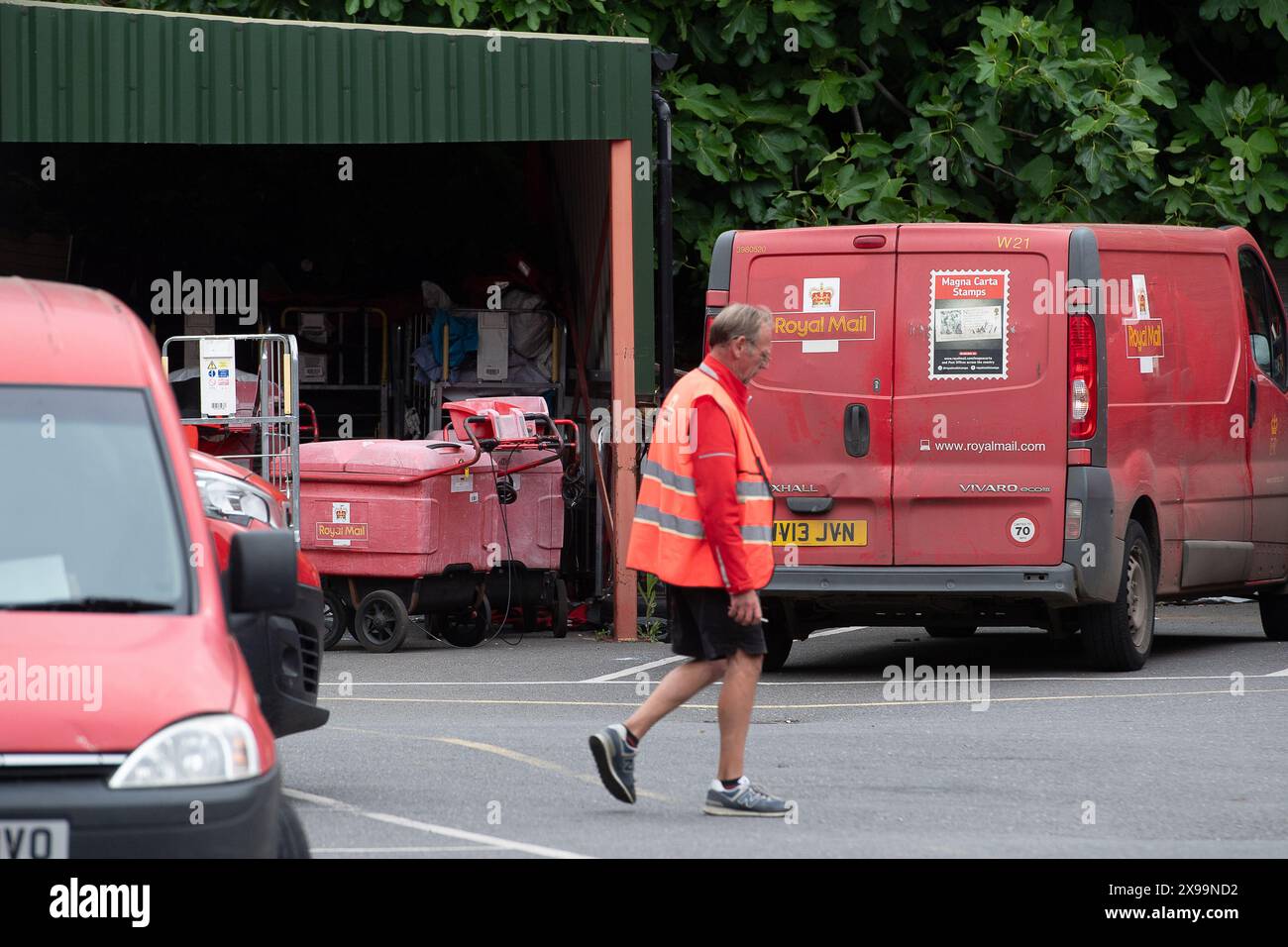Windsor, UK. 30th May, 2024. The Royal Mail Queen Elizabeth Delivery ...