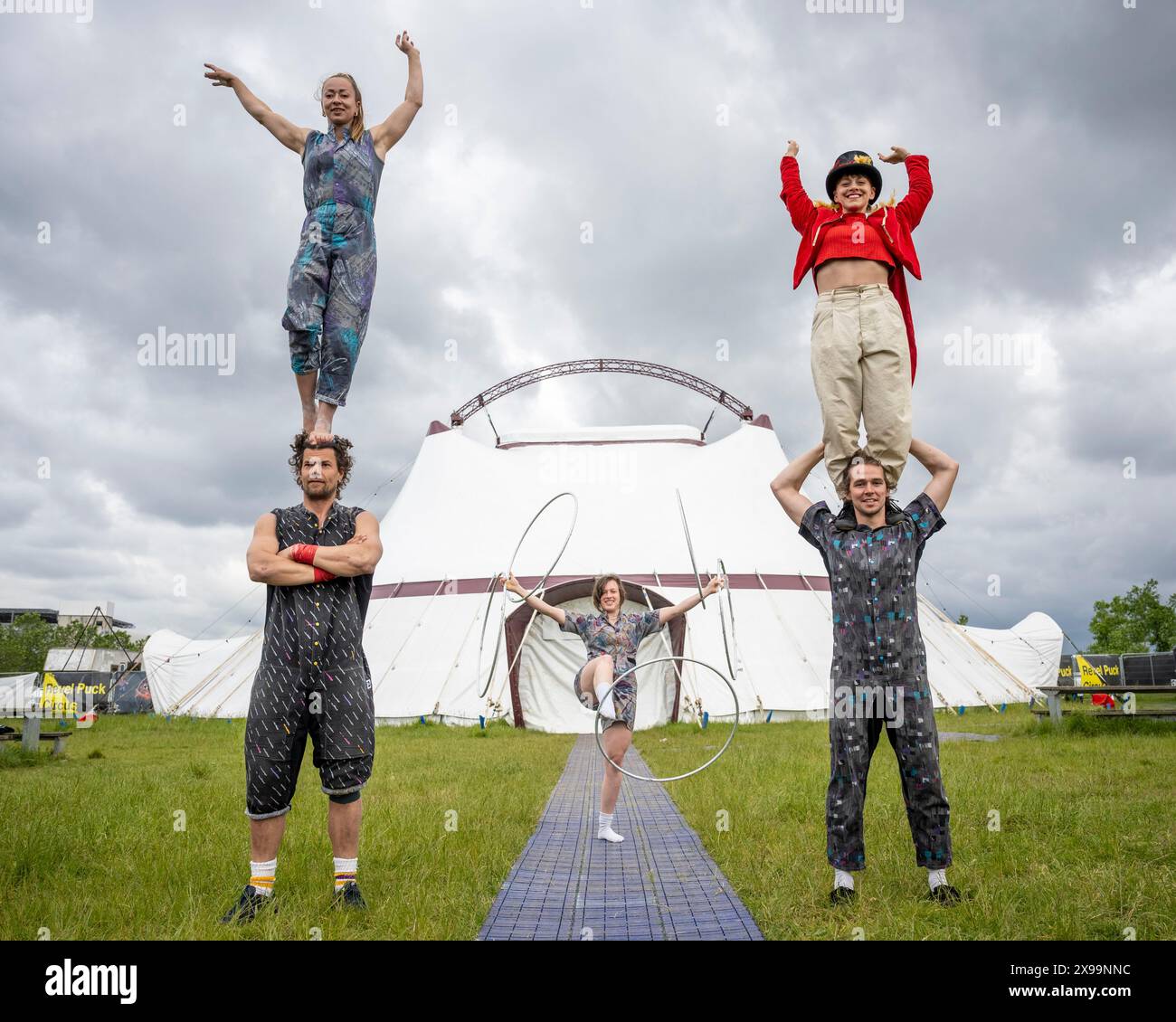Wheel of death hi-res stock photography and images - Alamy