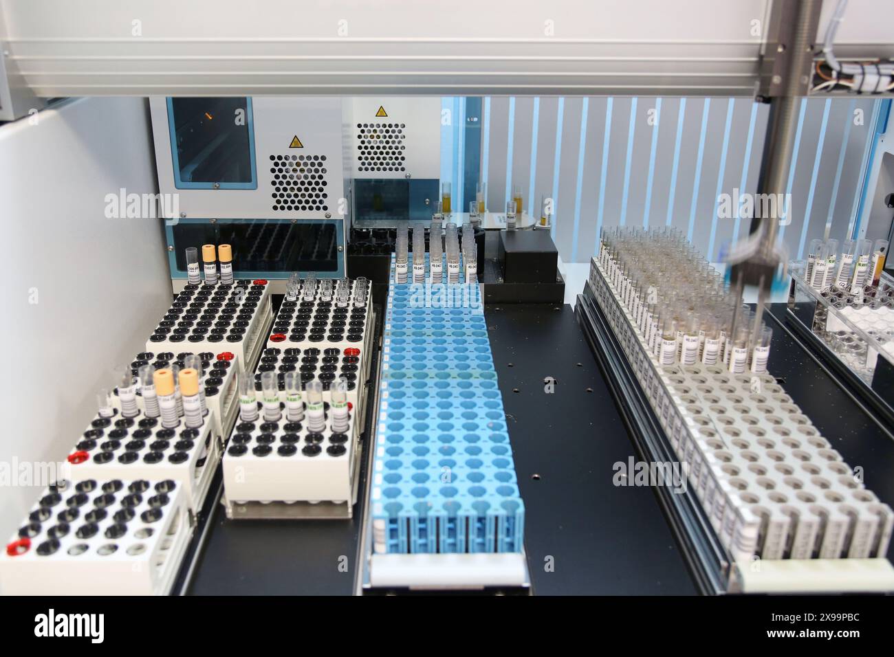 Automatic specimen distributor hi-res stock photography and images - Alamy
