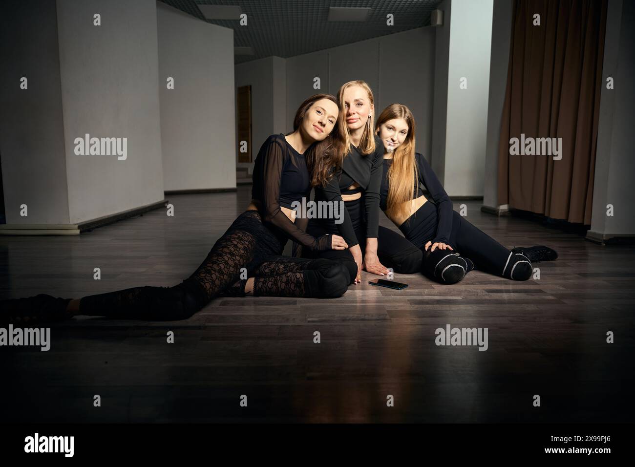 Dance instructor after class hi-res stock photography and images - Alamy
