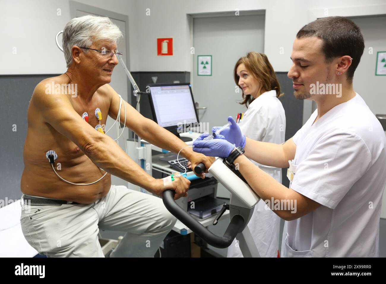 Nuclear cardiac stress test hi-res stock photography and images - Alamy