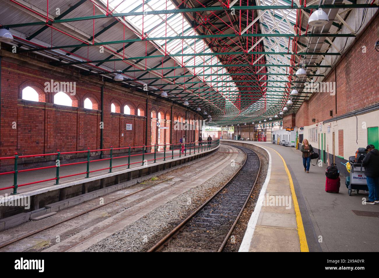 Canopy station hi-res stock photography and images - Alamy