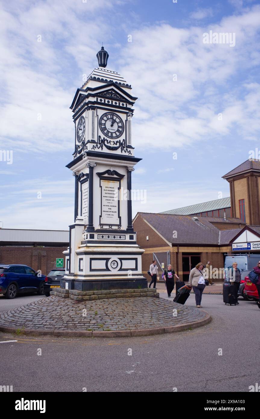 Cast iron monument at the entrance to Holyhead station Stock Photo - Alamy