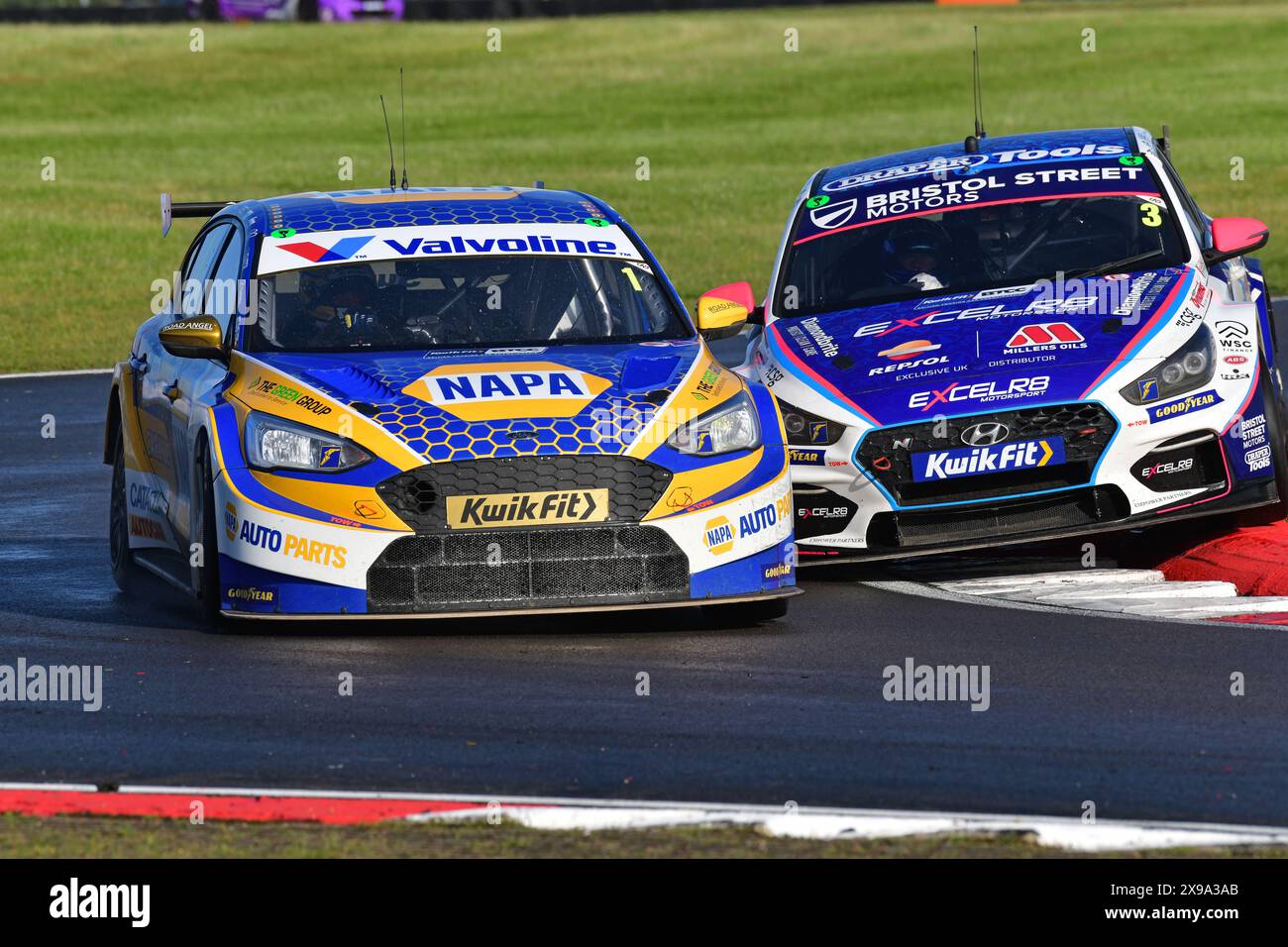 Ash Sutton, Ford Focus ST, NAPA Racing UK, Tom Chilton, Hyundai i30N ...