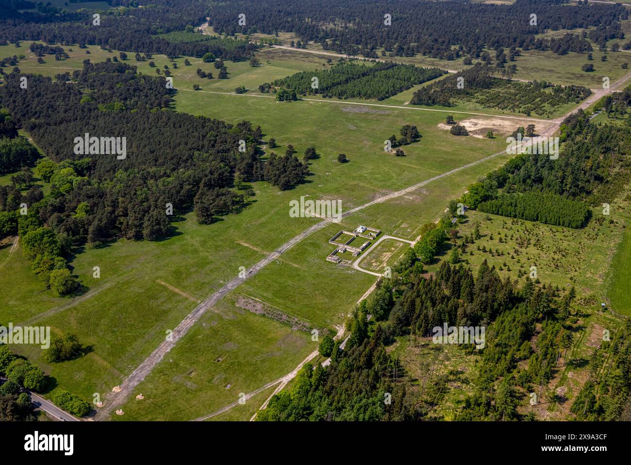 Luftbild, Senne Heidelandschaft, Afghanistan Kampfdorf Übungsplatz mit ...