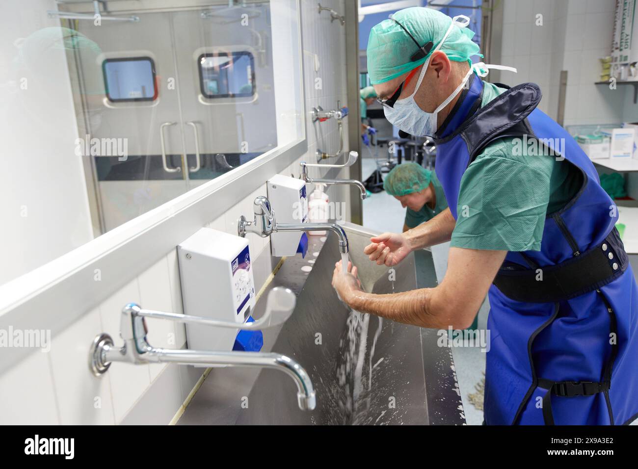Surgical Scrub, Handwashing, Operating Room, Surgery, Hospital Donostia ...