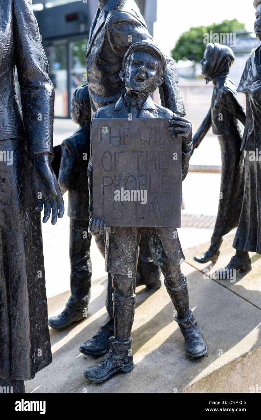 Mary Barbour leader of the 1915 Glasgow rent strikes statue, Govan ...