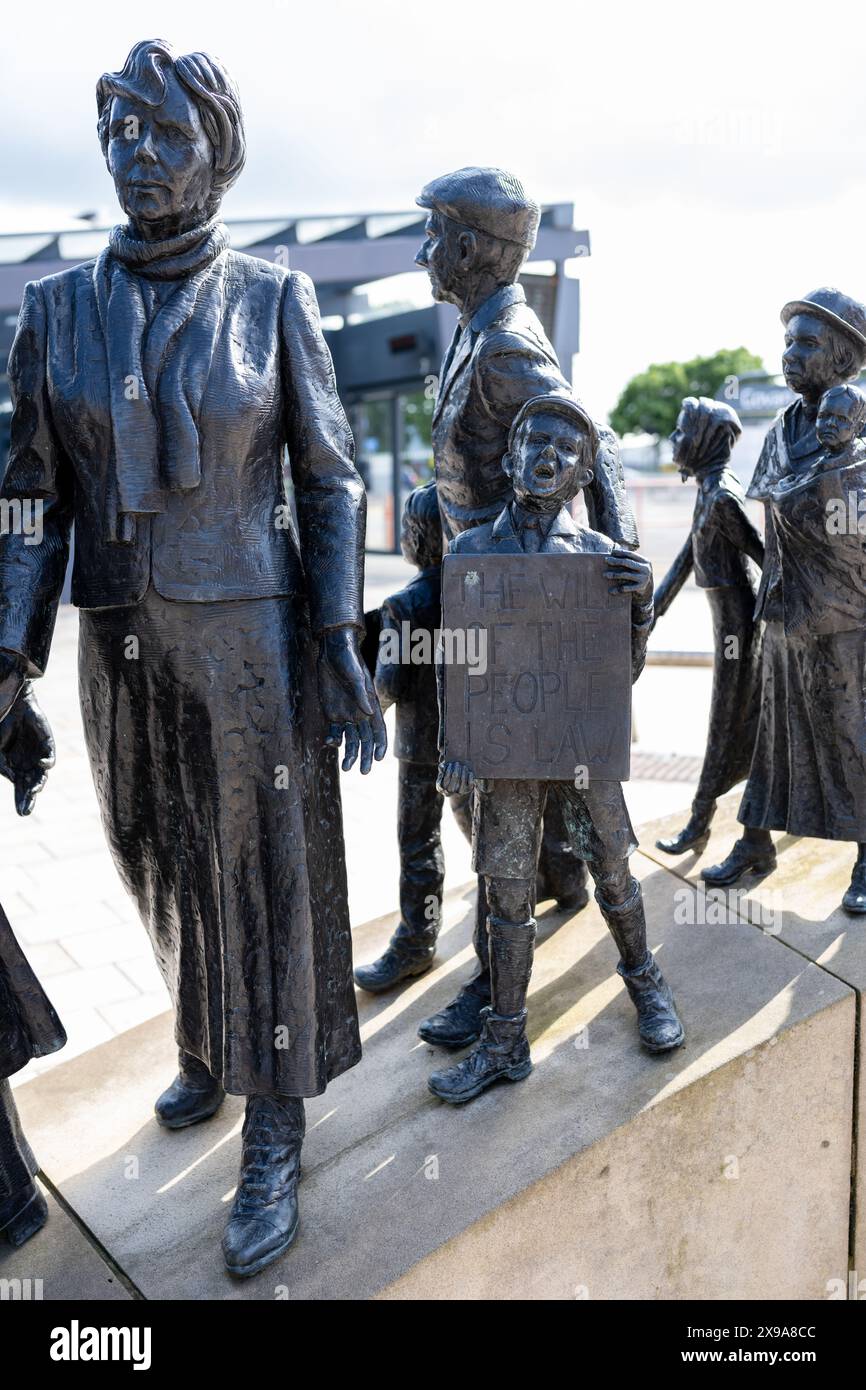 Mary Barbour leader of the 1915 Glasgow rent strikes statue, Govan ...