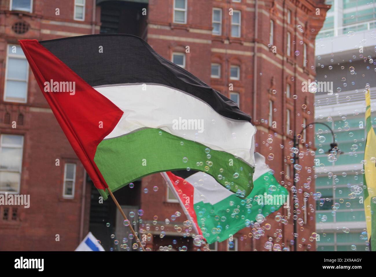 Forever blowing bubbles, palestine edition Stock Photo - Alamy