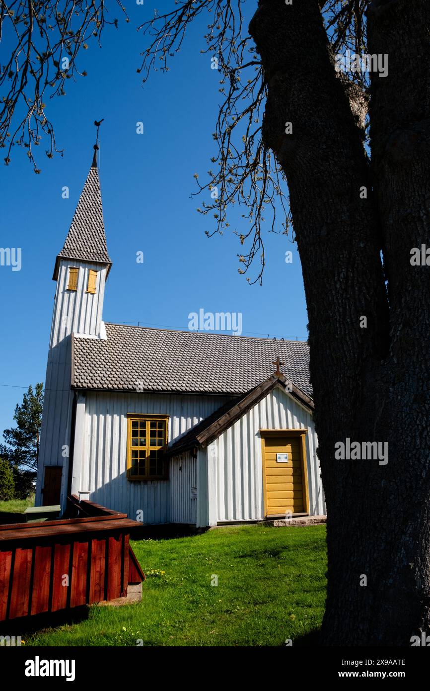LUMPARLAND NORDIC CHURCH, LUMPARBY, ÅLAND: The beautiful traditional ...