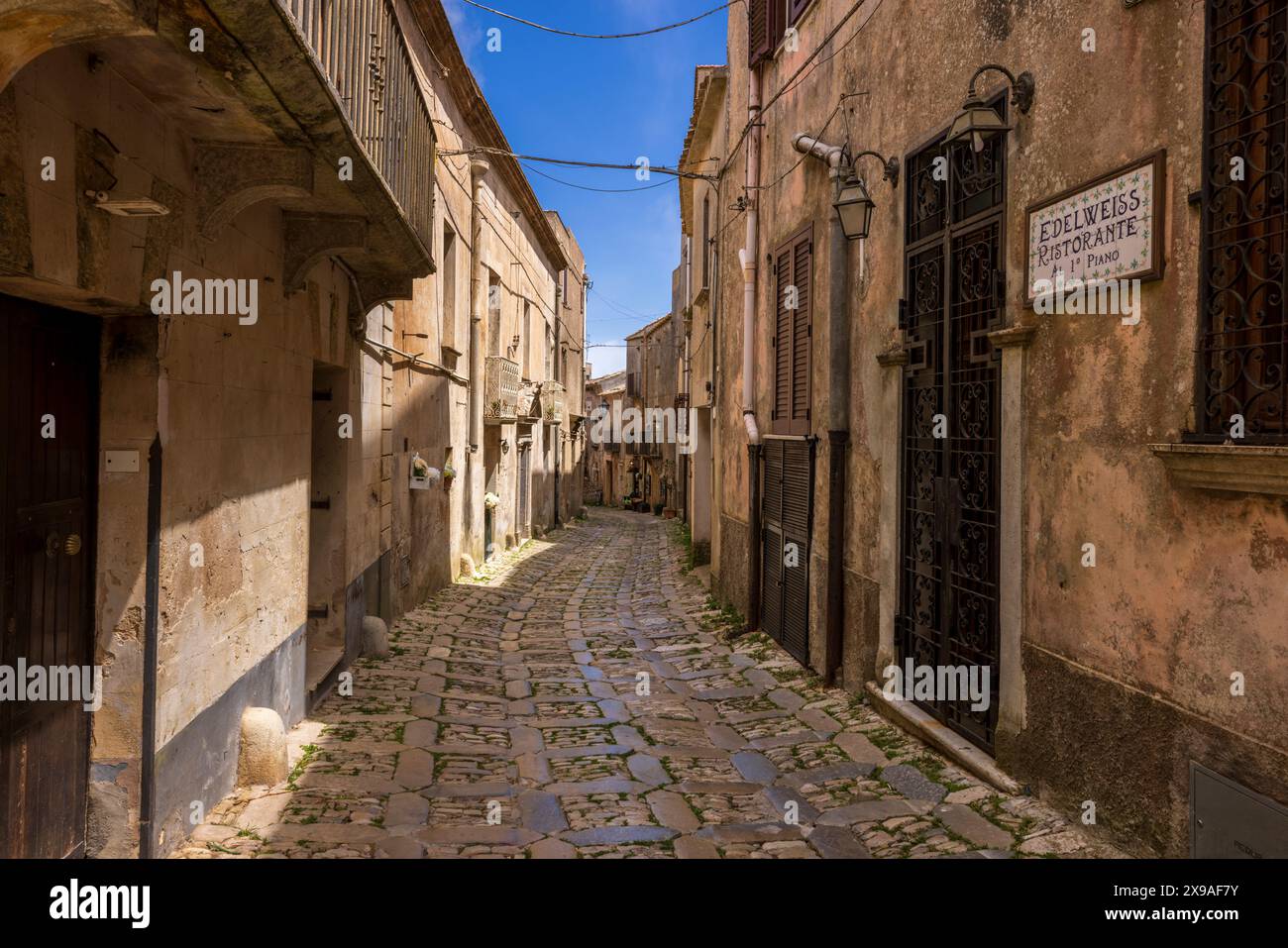 The medieval narrow streets of Erice, Sicily Stock Photo - Alamy