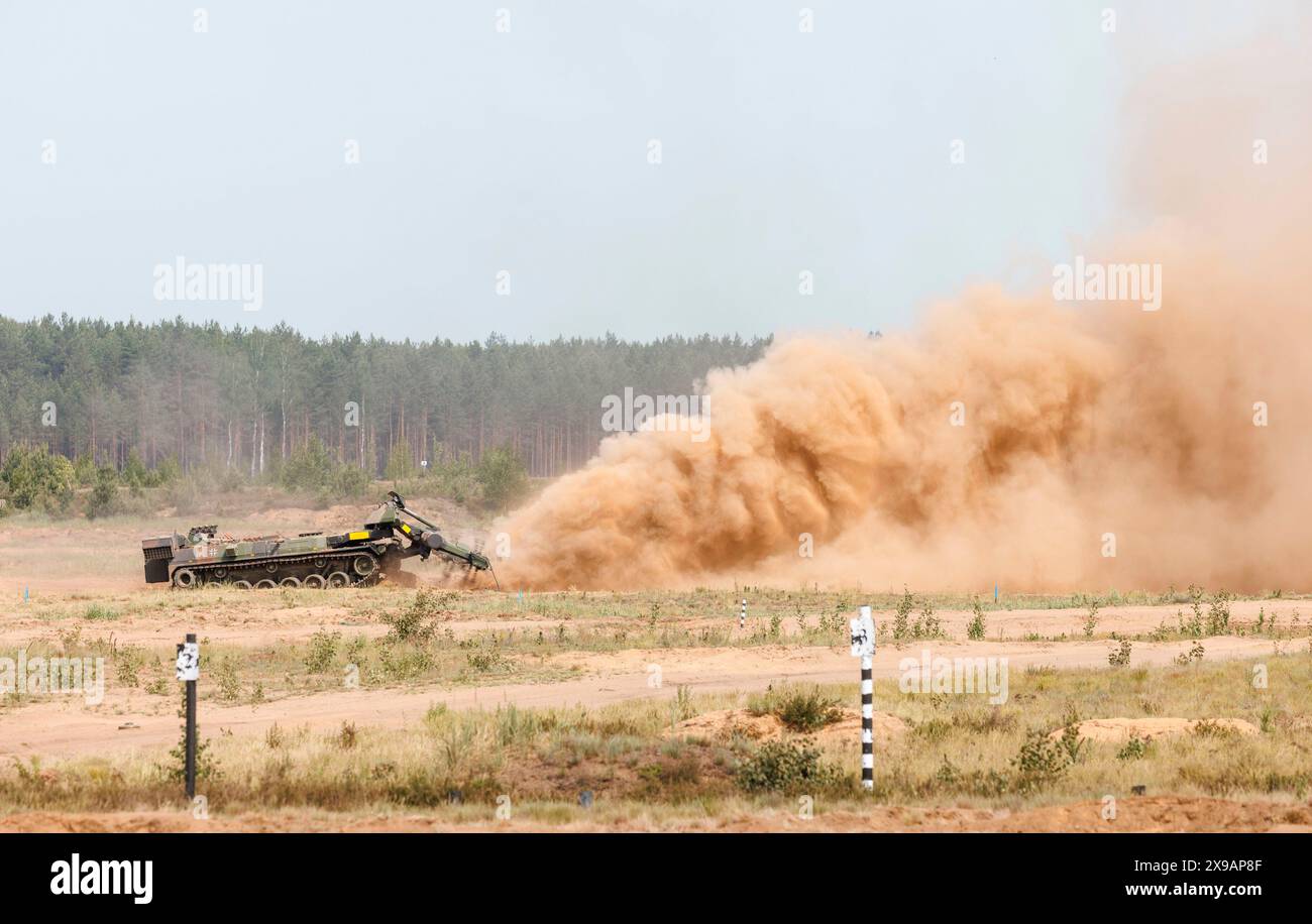 Pabrada, Litauen. 29th May, 2024. A Keiler mine-clearing tank ...