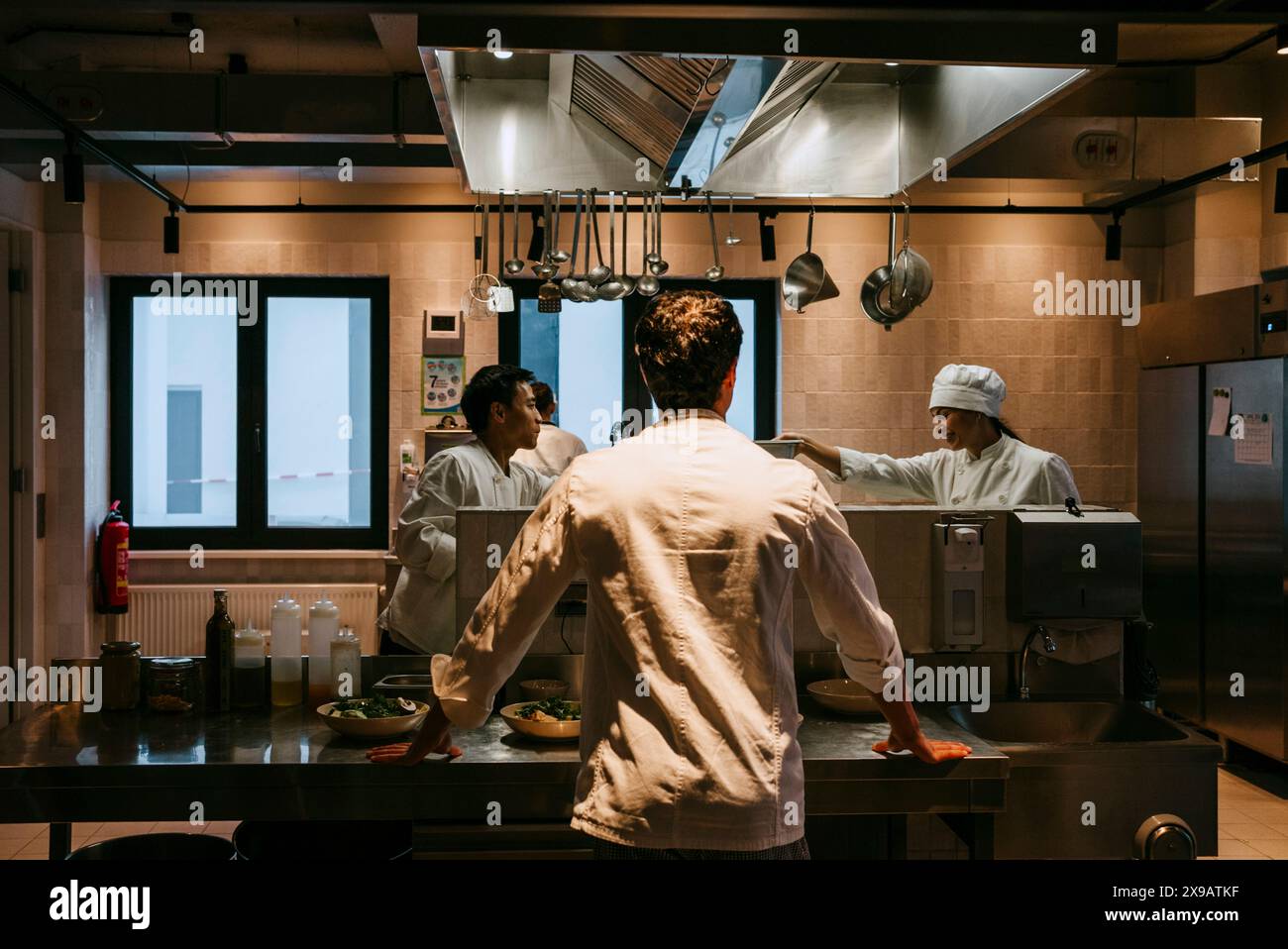 Male chef rear view hi-res stock photography and images - Alamy