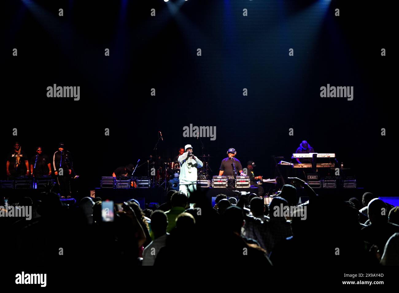 Old school hip hop hi-res stock photography and images - Alamy