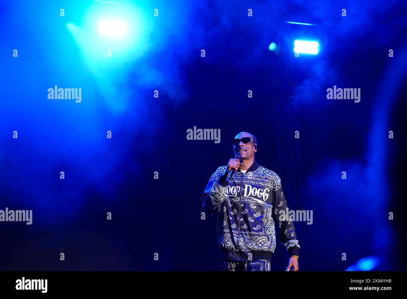 Snoop Dogg Performing Live Stock Photo - Alamy