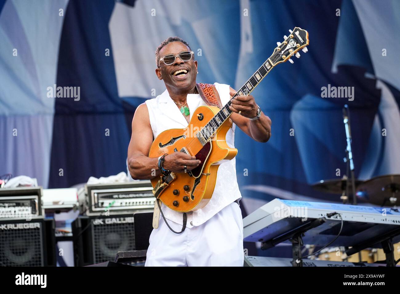 Jazz Guitarist Norman Brown Performing Live Stock Photo - Alamy