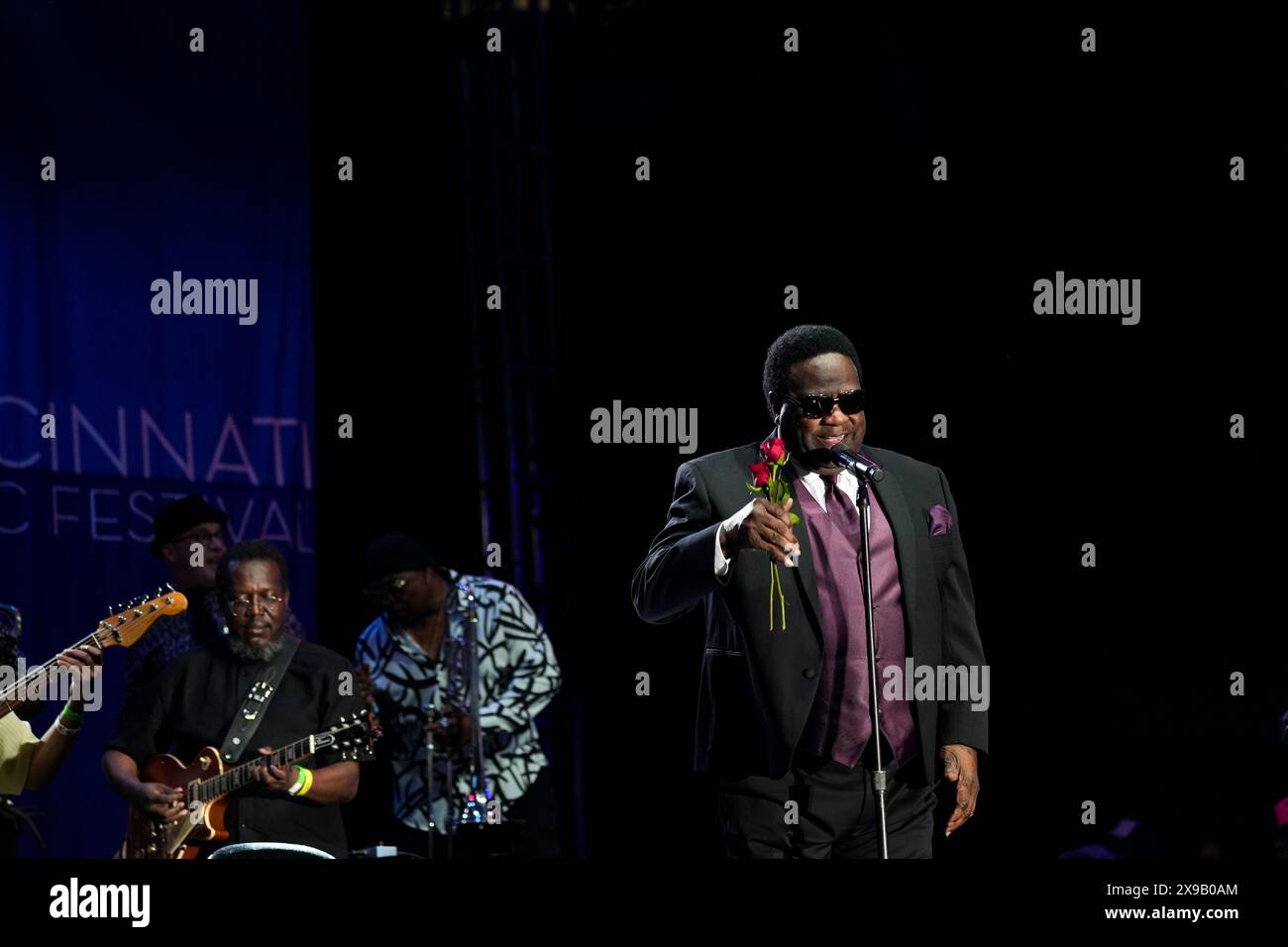 Iconic soul singer Al Green performing live Stock Photo - Alamy