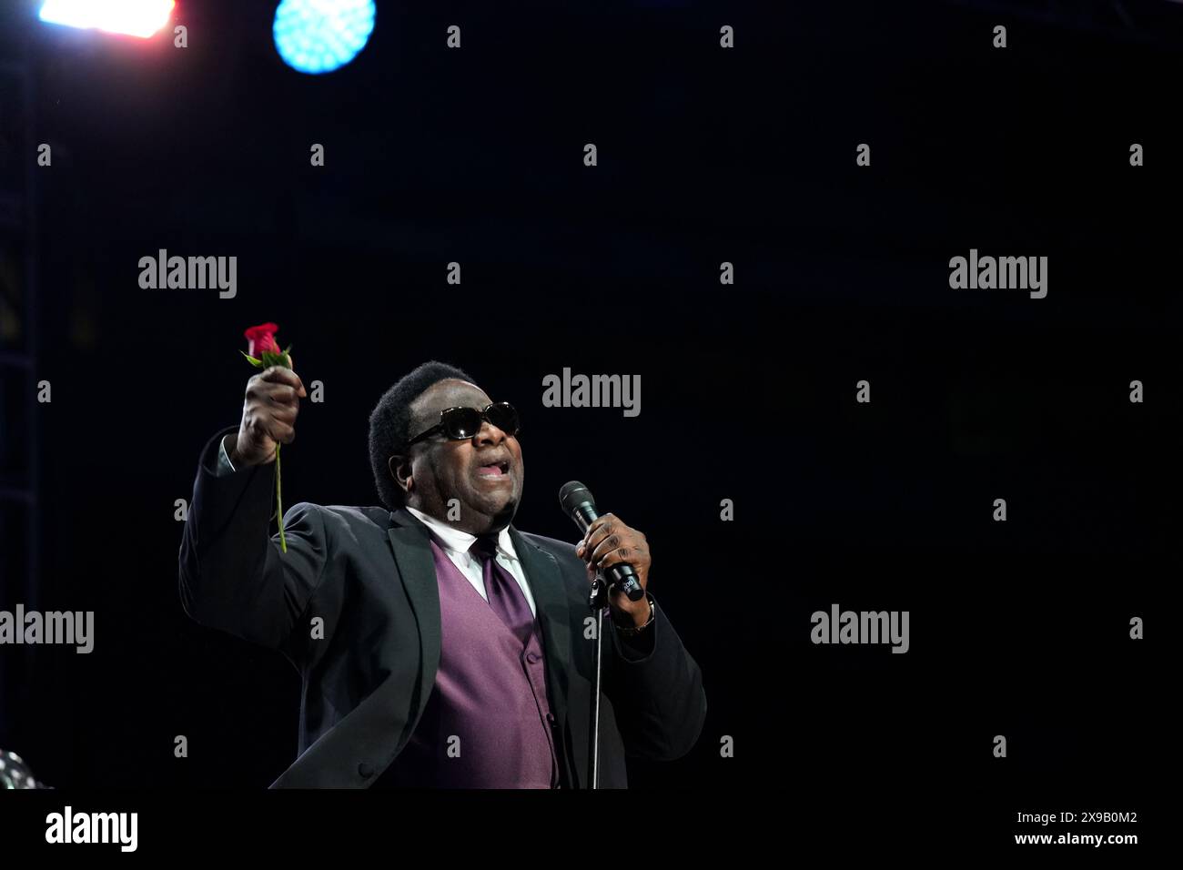 Iconic soul singer Al Green performing live Stock Photo - Alamy