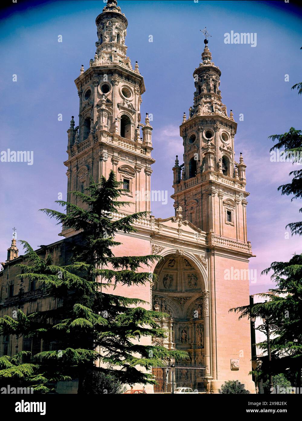FACHADA OCCIDENTAL DE LA CATEDRAL DE SANTA MARIA LA REDONDA - SIGLO ...