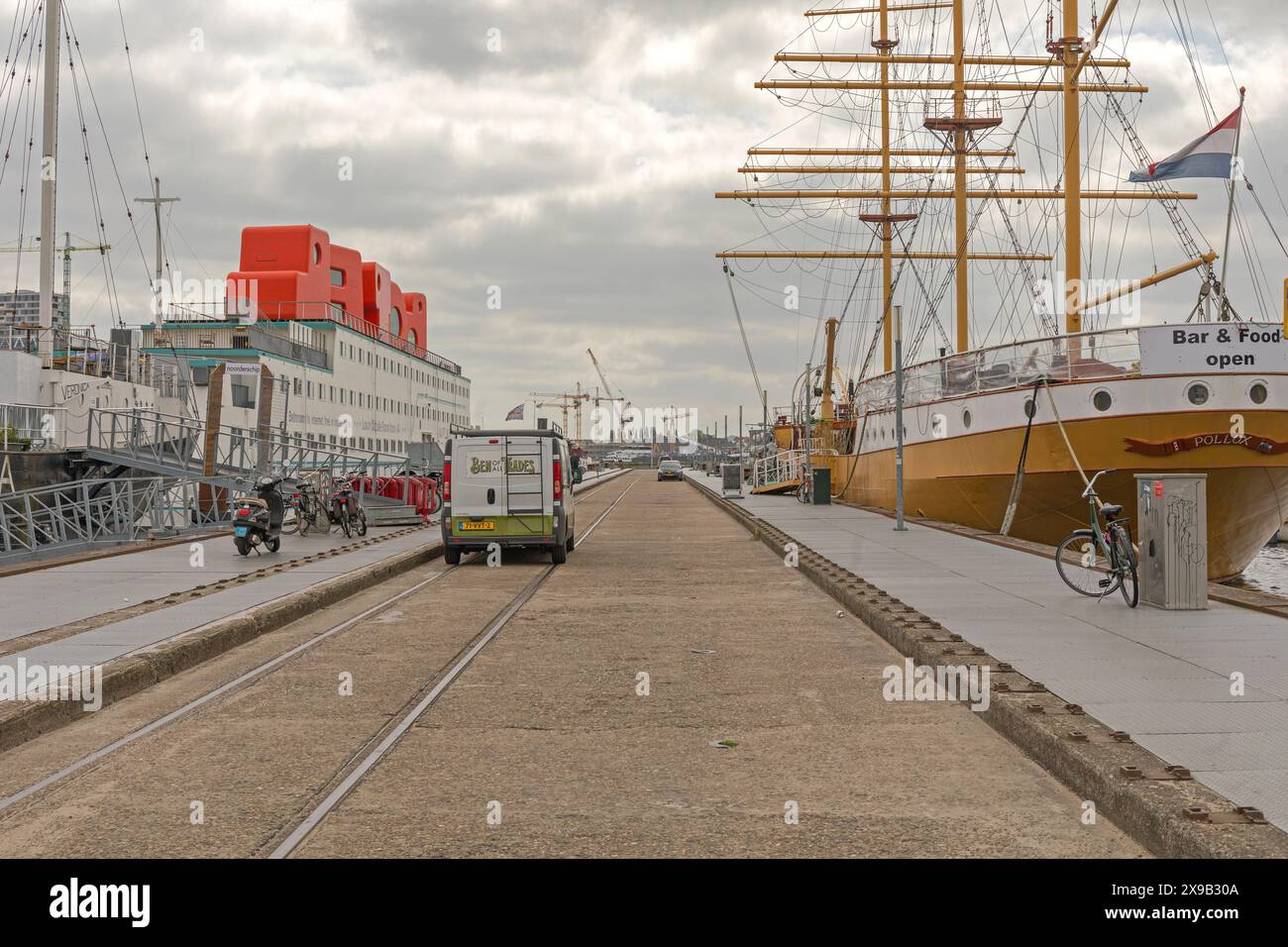 Sailing ship pollux hi-res stock photography and images - Alamy