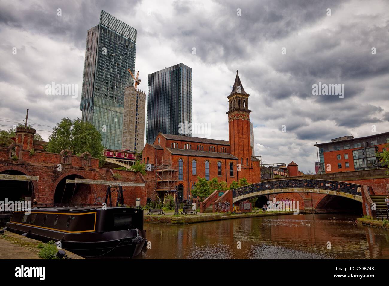 Castlefield basin manchester hi-res stock photography and images - Alamy