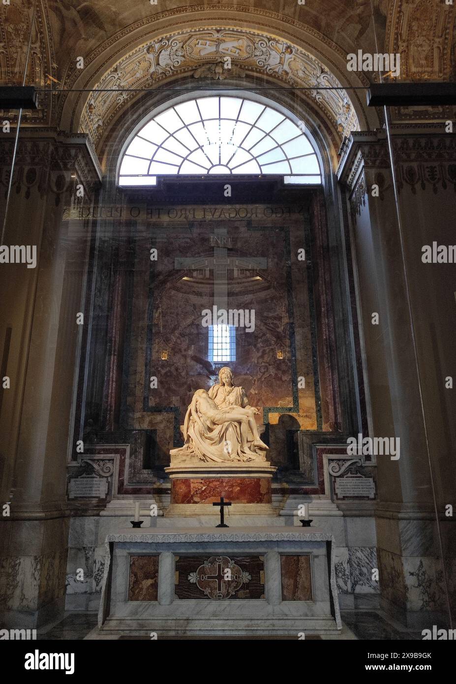 La pieta hi-res stock photography and images - Alamy