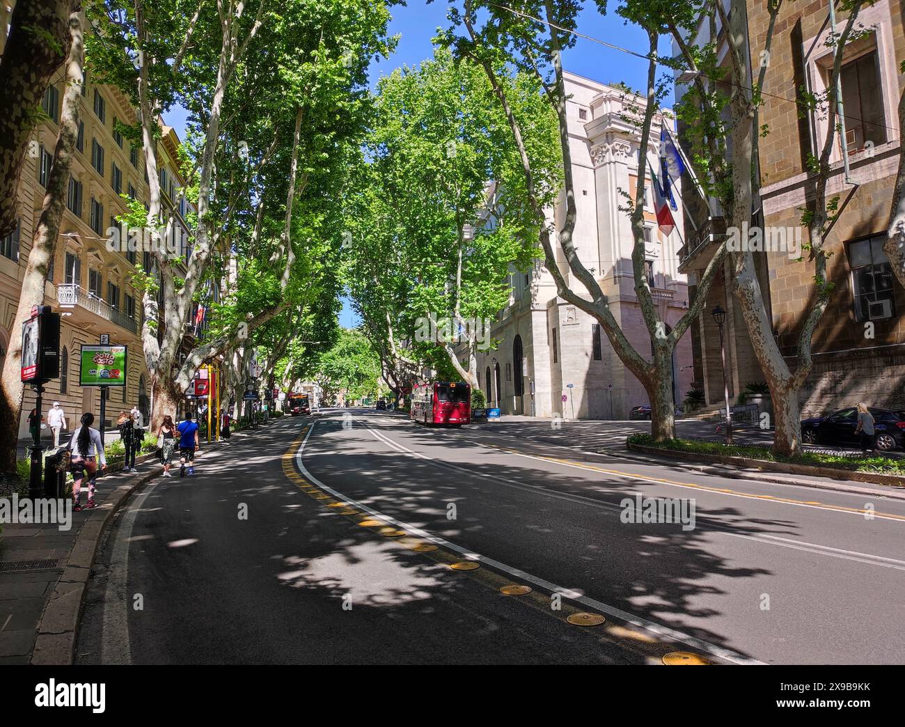 Rome: Via Veneto, shopping area Stock Photo - Alamy