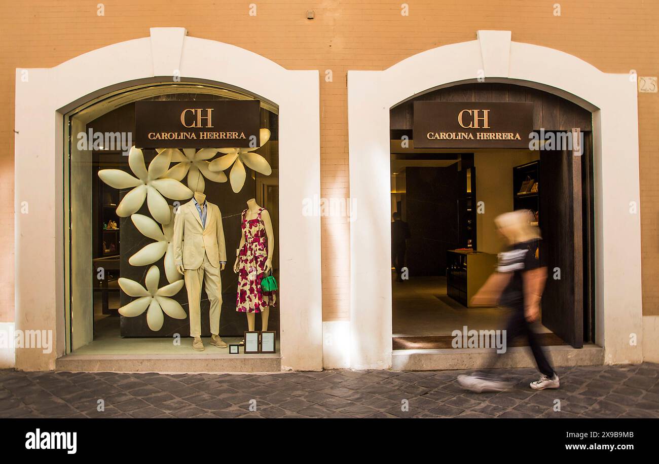 Rome: Carolina Herrera boutique, Via Borgognona, 24, shopping area ...