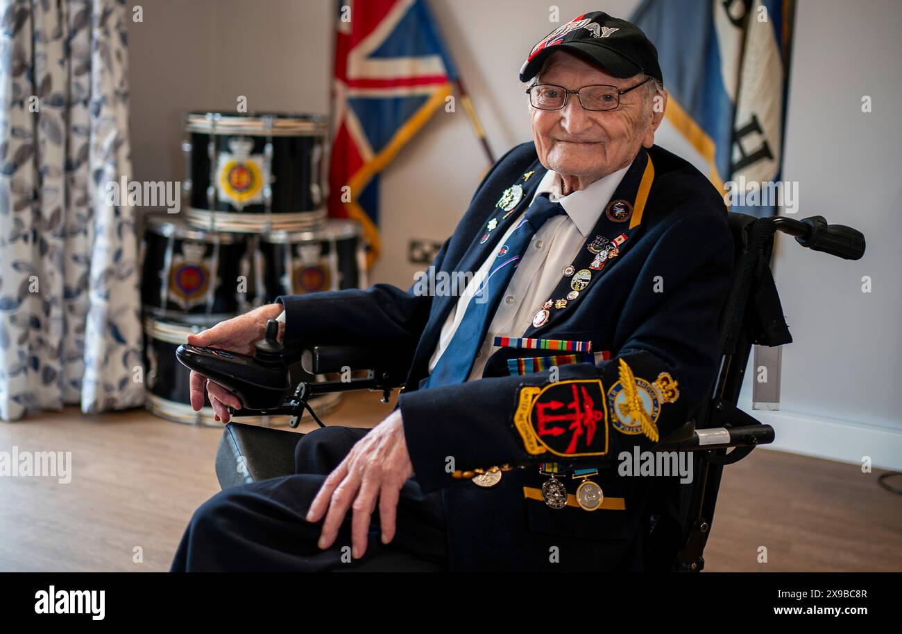 Previously unissued photo dated 26/03/24 of D-Day Veteran David Teacher ...