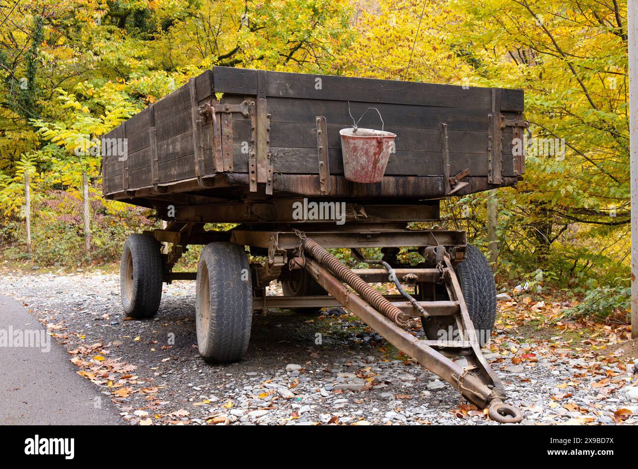 Old farm trailer rural village hi-res stock photography and images - Alamy