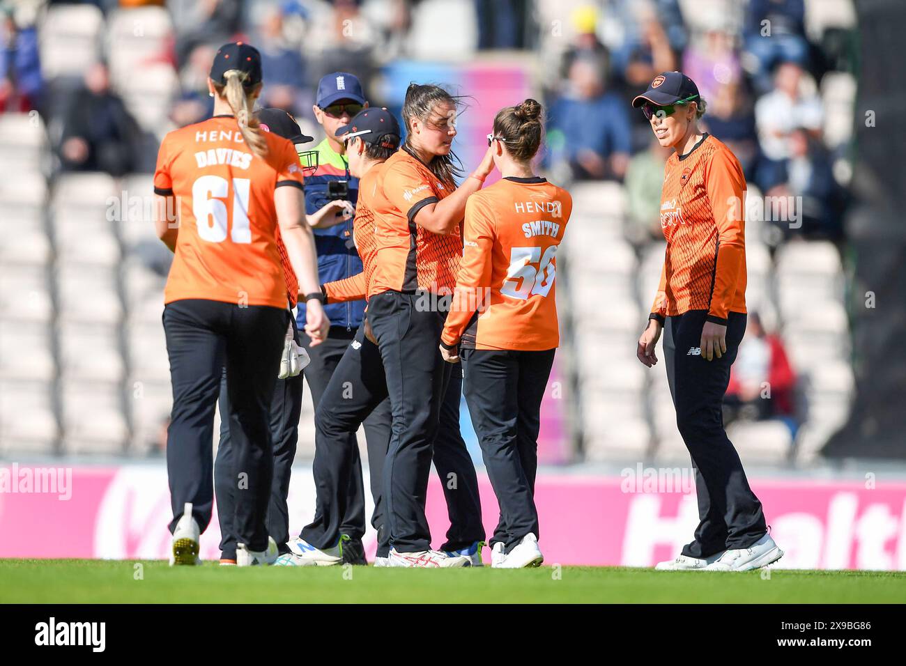 Southampton, UK. 30 May 2024. Mary Taylor (centre) and Southern Vipers ...