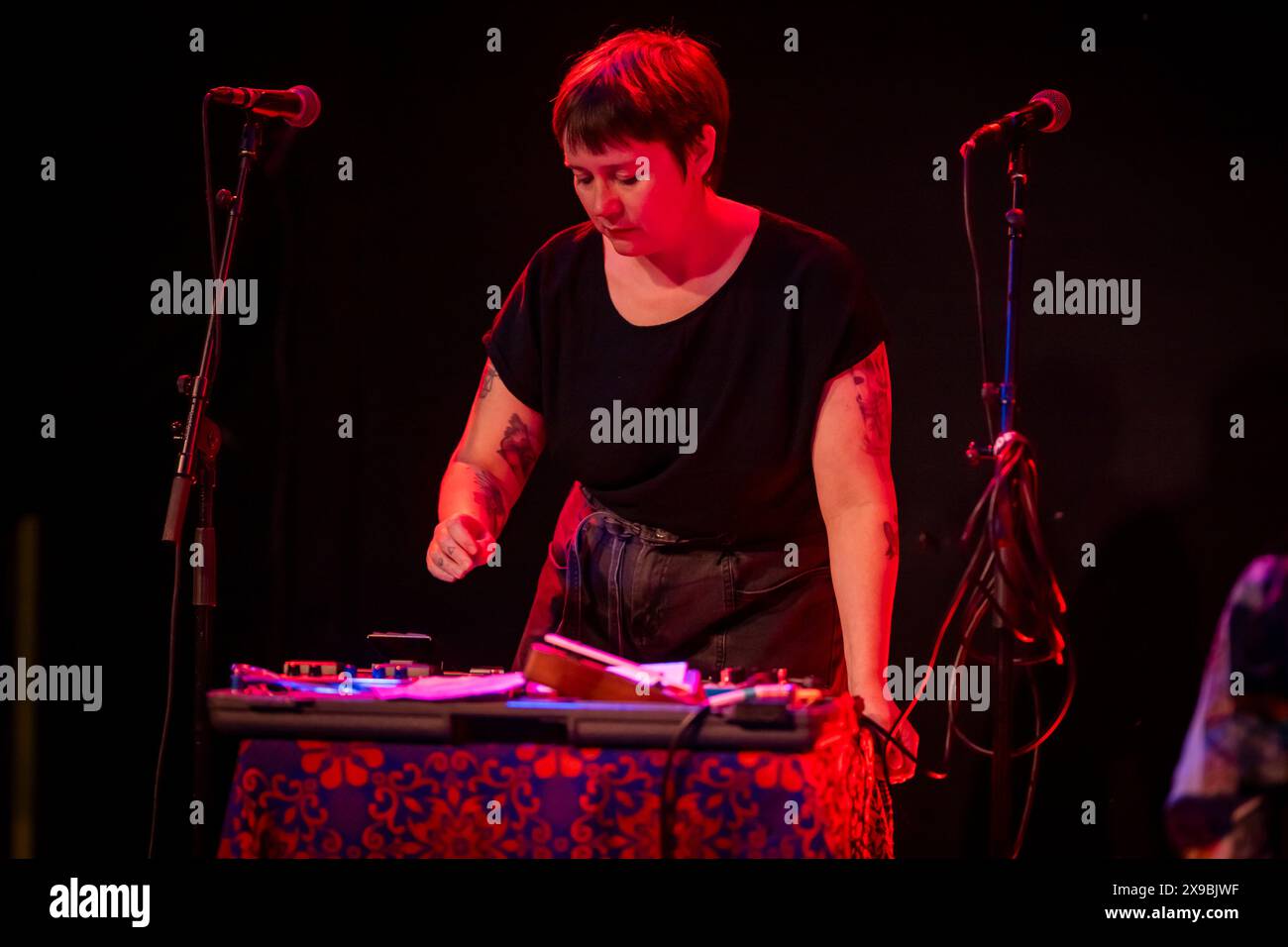 Debbie armour musician hi-res stock photography and images - Alamy