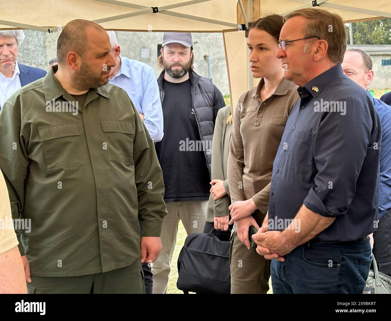 Odessa, Ukraine. 30th May, 2024. Defense Minister Boris Pistorius (SPD, r) meets with his ...