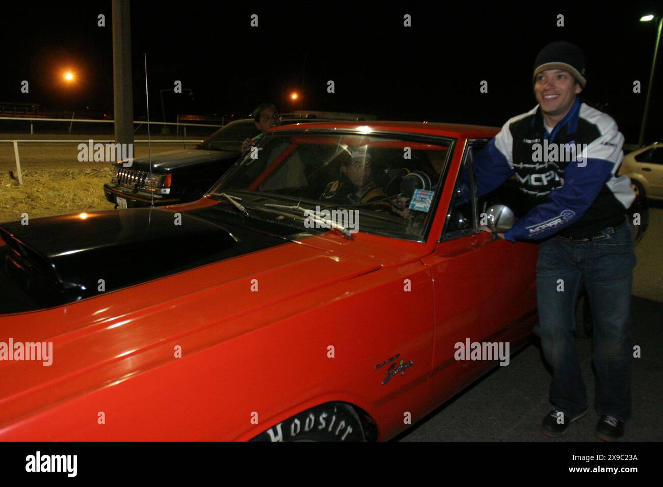 Auto cantante hi-res stock photography and images - Alamy