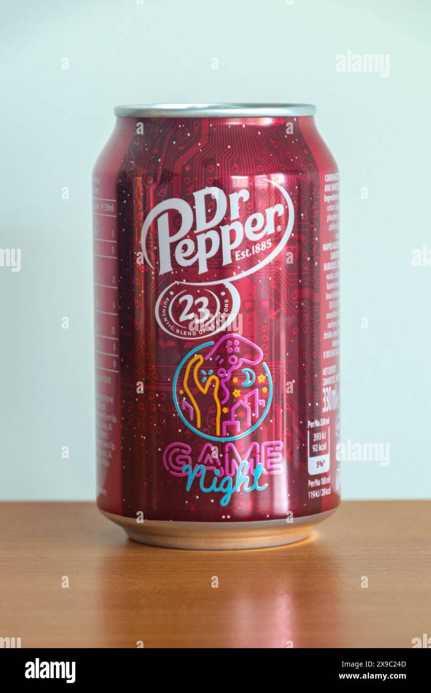 Dr pepper can hi-res stock photography and images - Alamy