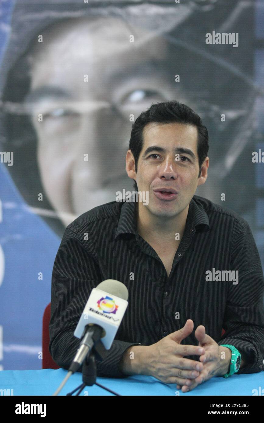 Yordi Rosado. Jordi Rosado viene en su conferencia 2 3 Netas. Yordi ...