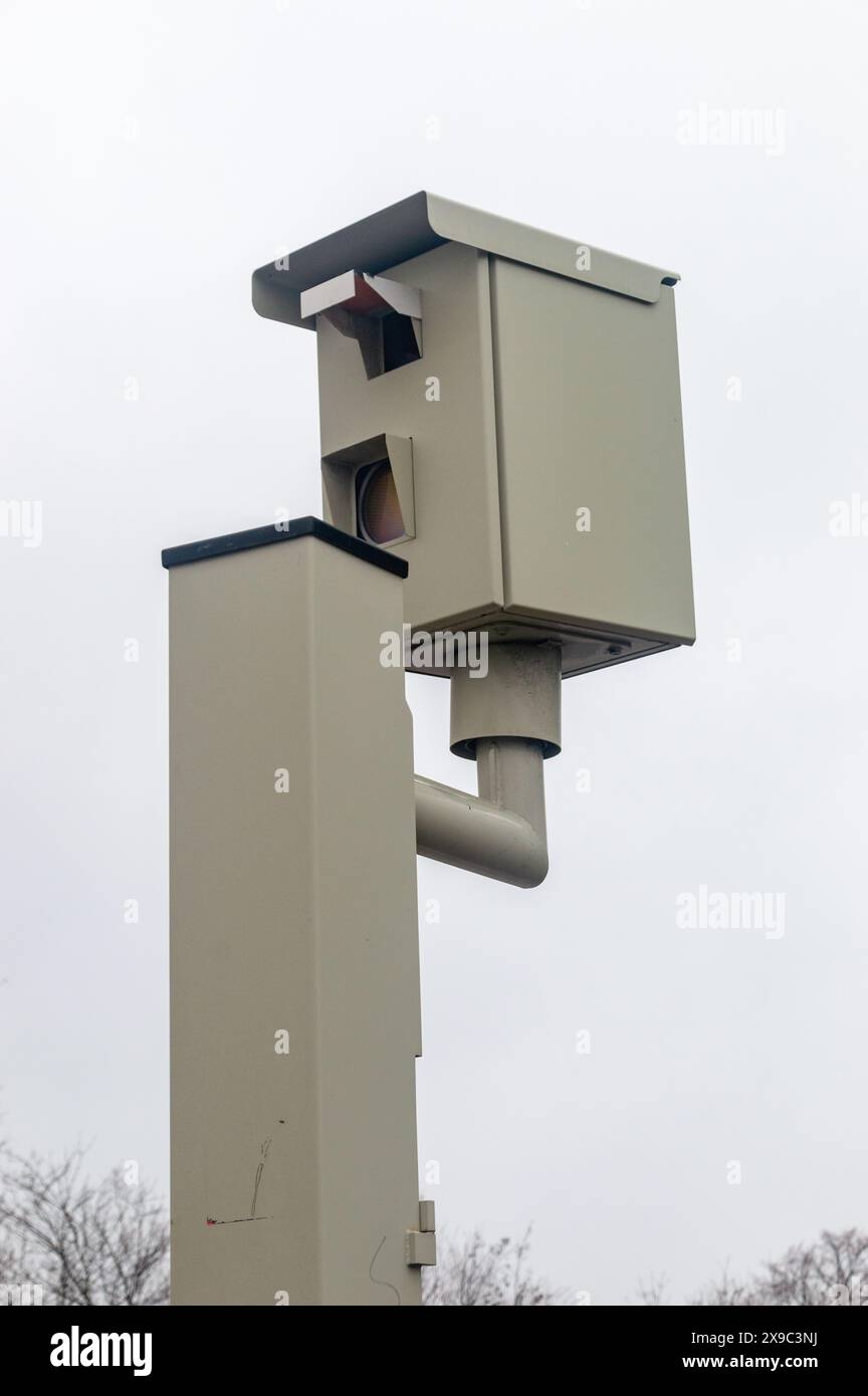 Photo radar (Traffic enforcement camera Stock Photo - Alamy