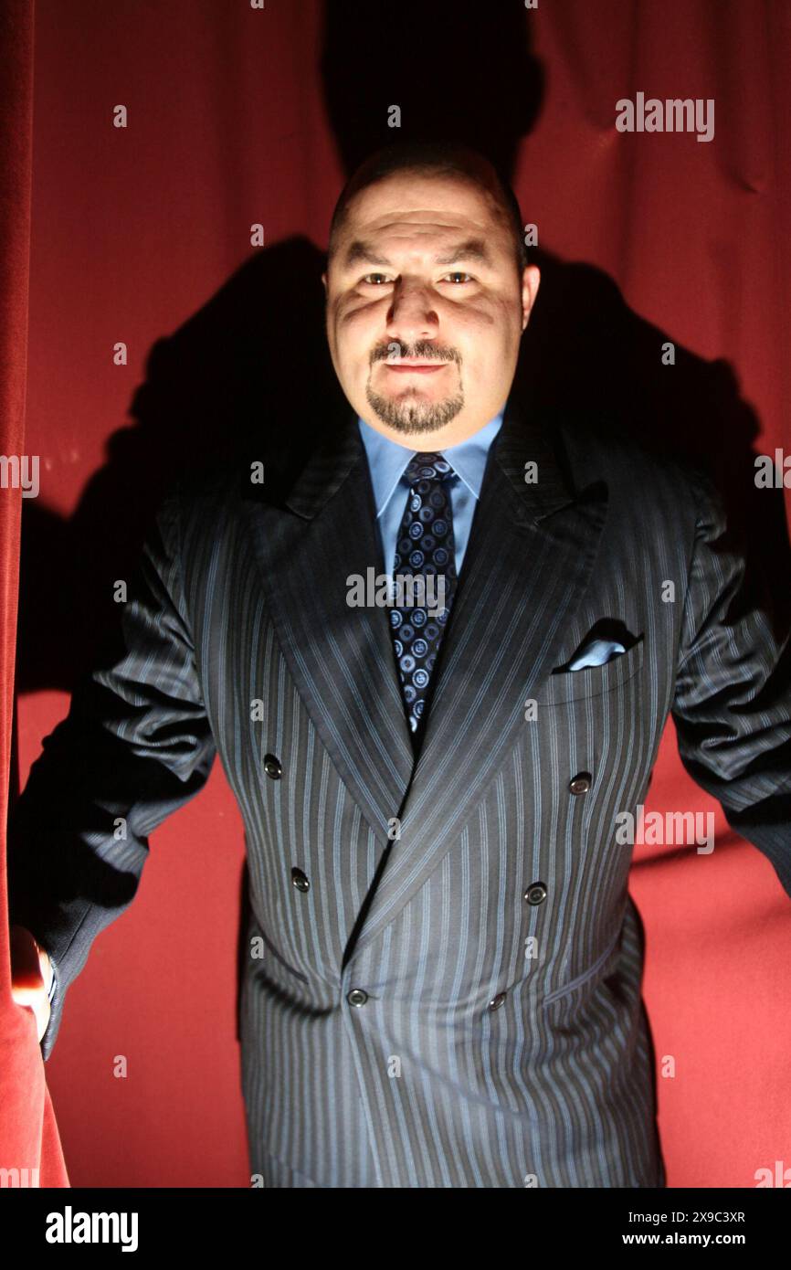 John Milton , hypnosis, mental state, hypnotism, hypnotized in the red ...