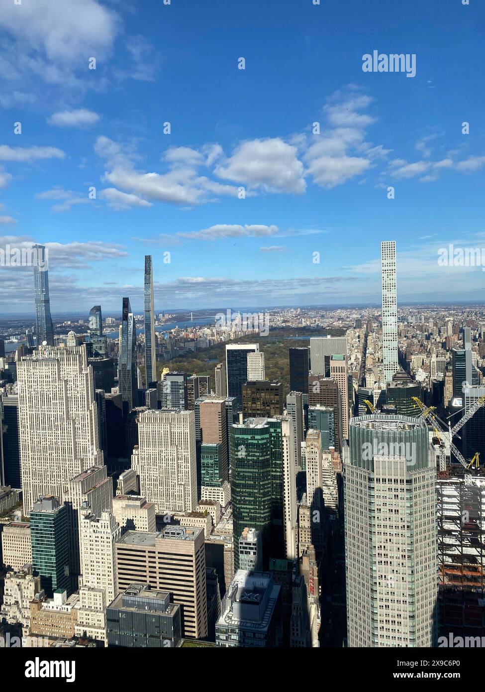 New york skyline day blue sky hi-res stock photography and images - Alamy