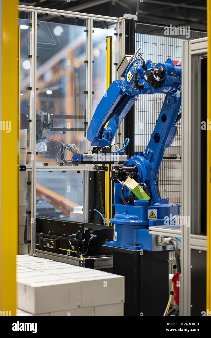 automated programmed robotic arm for manufacturing and industrial lines ...