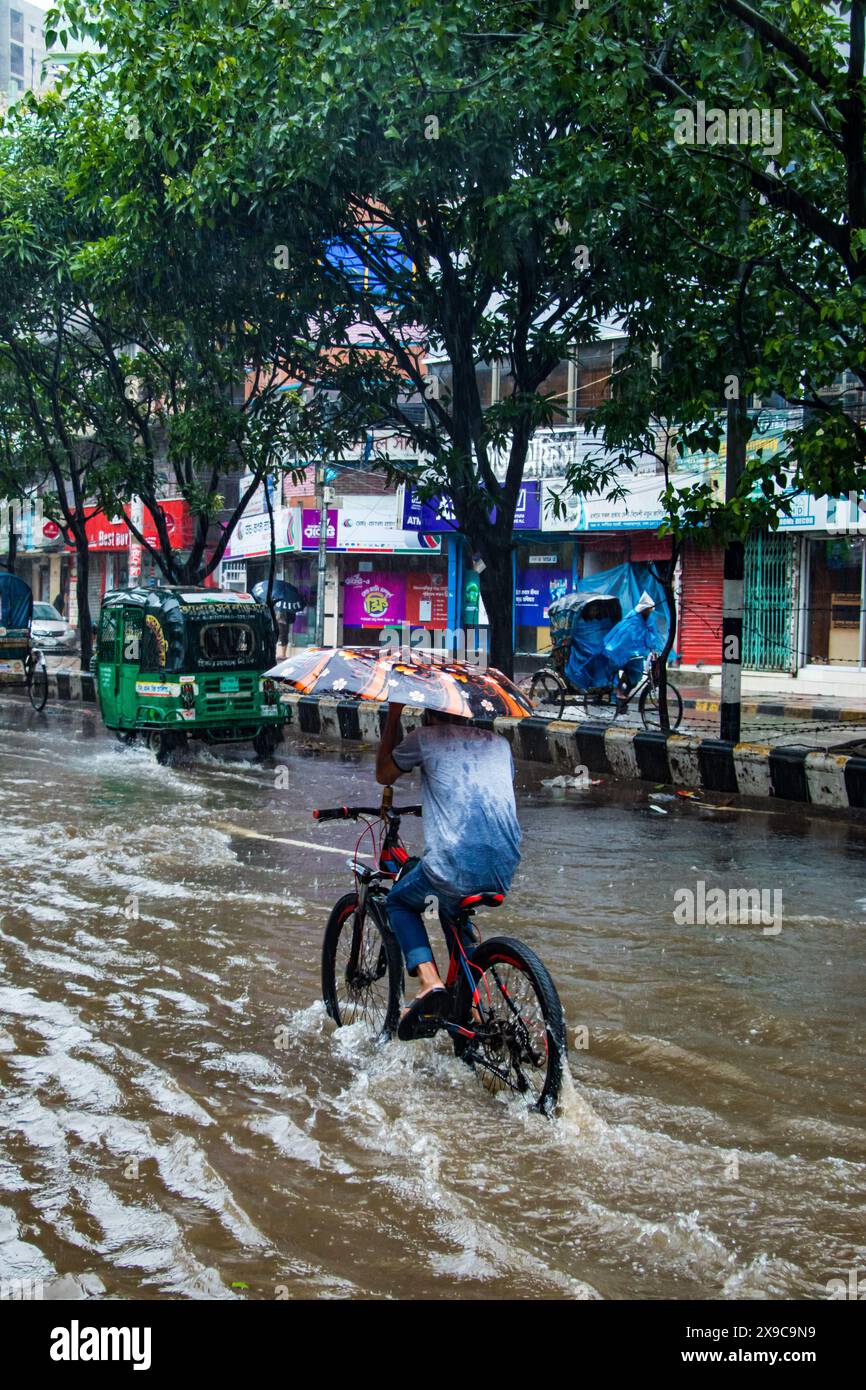 Cyclone Remal caused heavy rainfall, flooding, and strong winds in ...