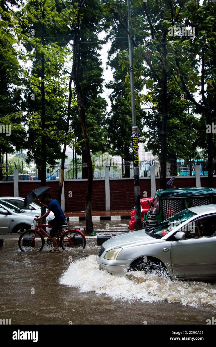 Cyclone Remal caused heavy rainfall, flooding, and strong winds in ...