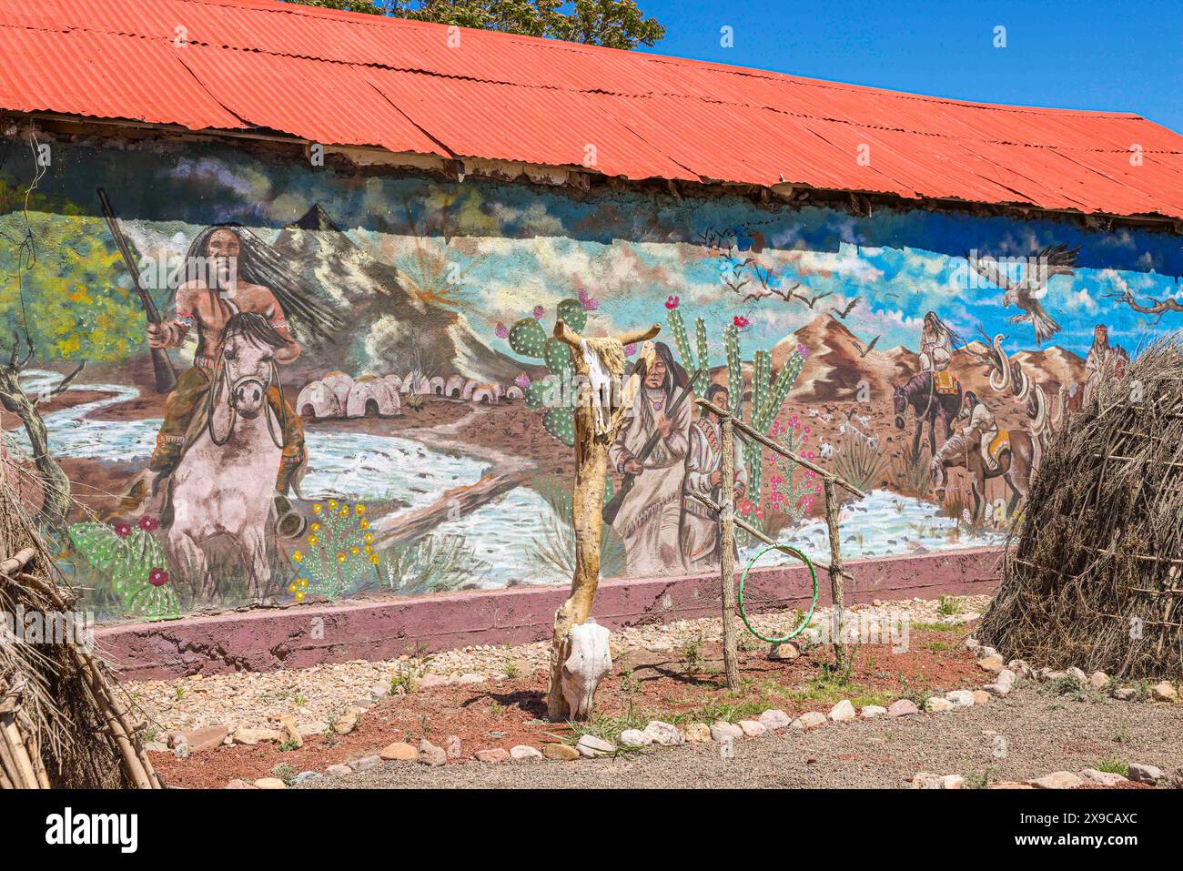 Interpretation of the Apache people camp in the Turicachi community ...