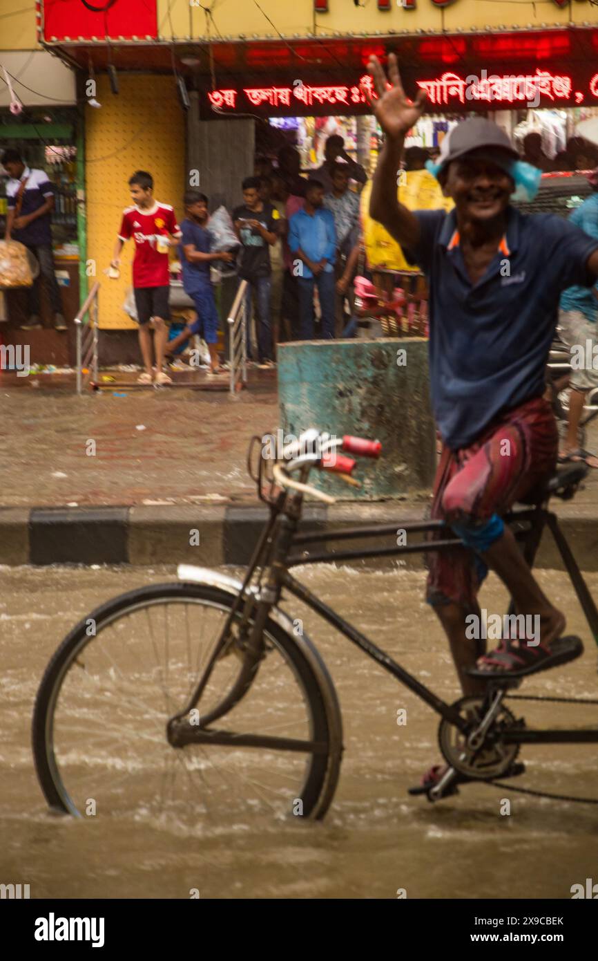 Cyclone Remal caused heavy rainfall, flooding, and strong winds in ...