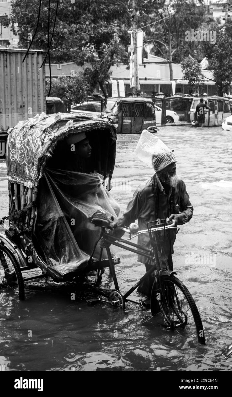 Cyclone Remal caused heavy rainfall, flooding, and strong winds in ...