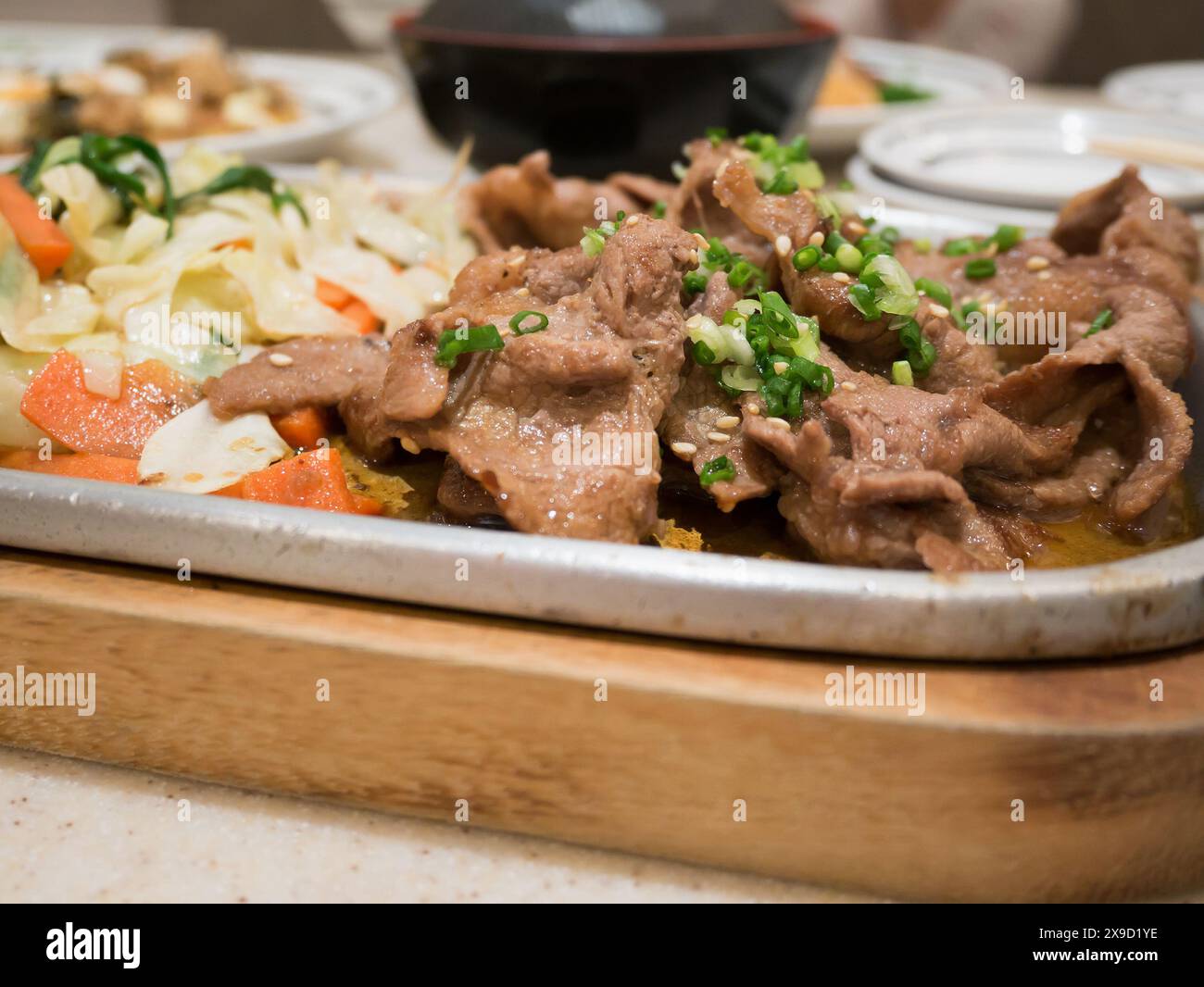 Teppanyaki japanese cuisine cooking hi-res stock photography and images ...