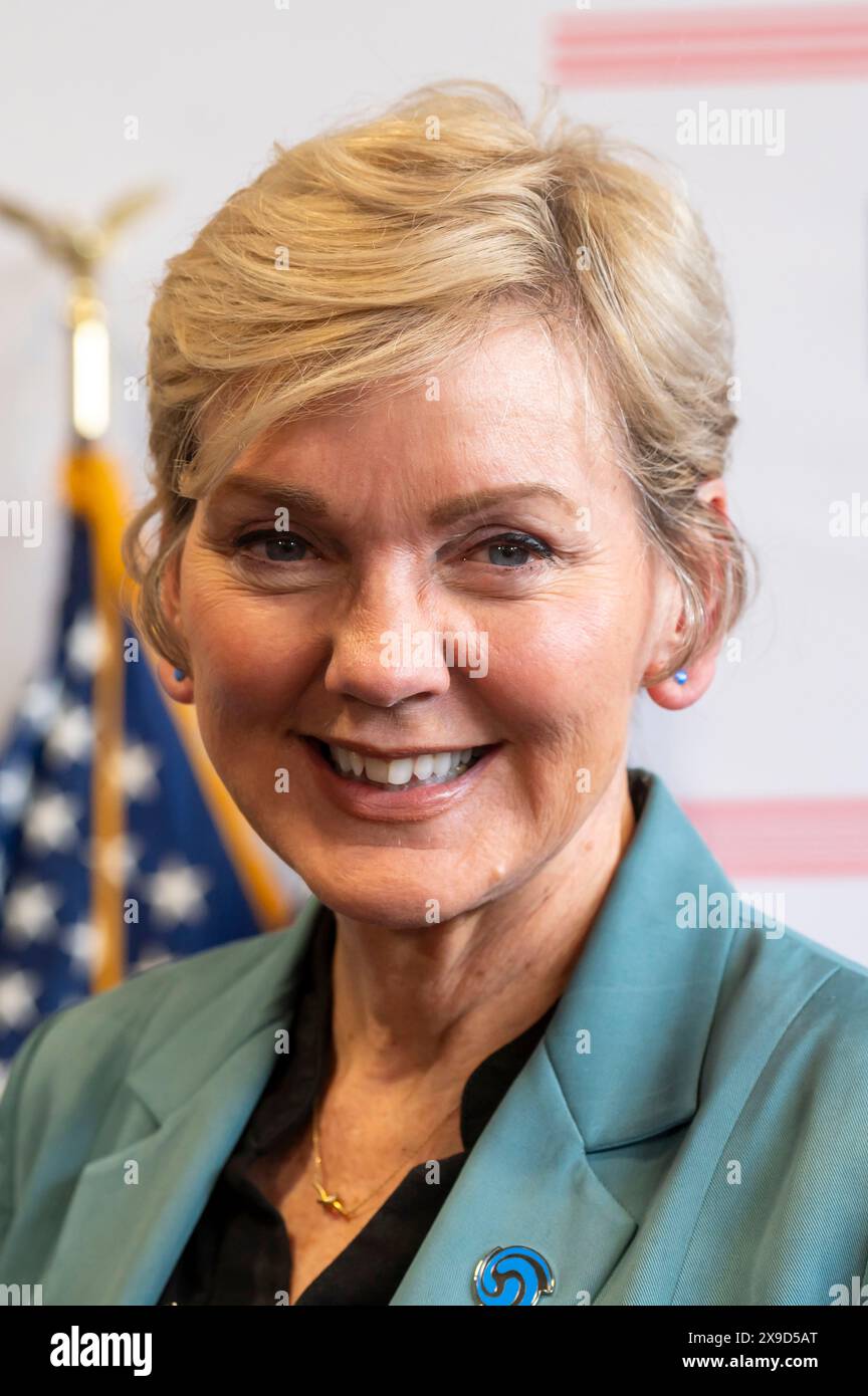 Home electrification and appliance rebates hi-res stock photography and ...