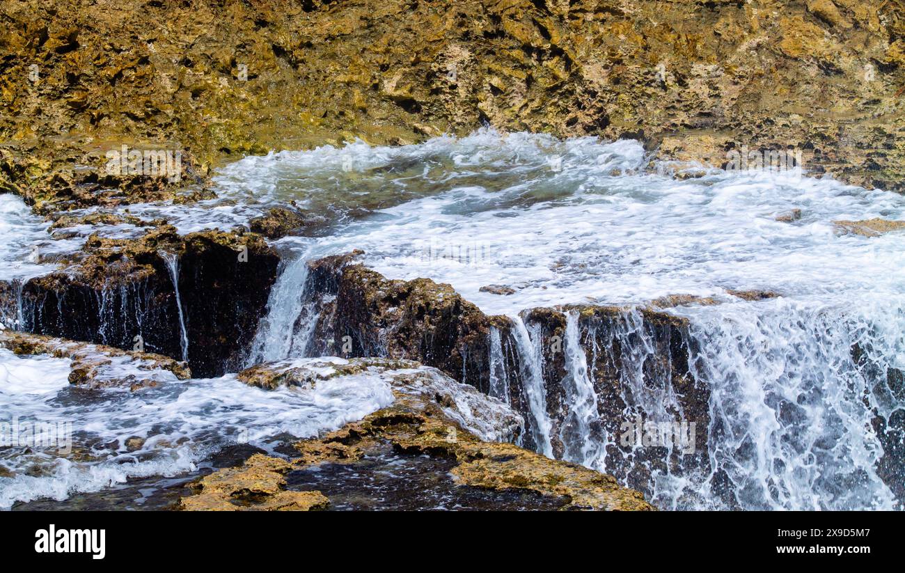 Waterfall in the Shete Boka National Park, Curaçao Stock Photo - Alamy